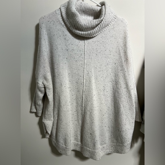 Time and Tru | Sweaters | Time And Tru White With Black Specs 34 ...